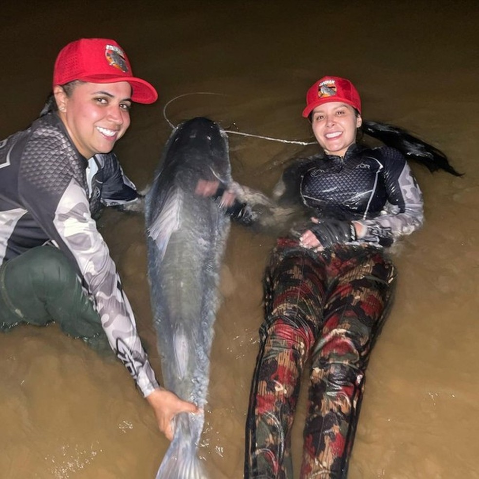 Maraisa pesca tubarão de água doce e faz um apelo: 'Pesque e solte'