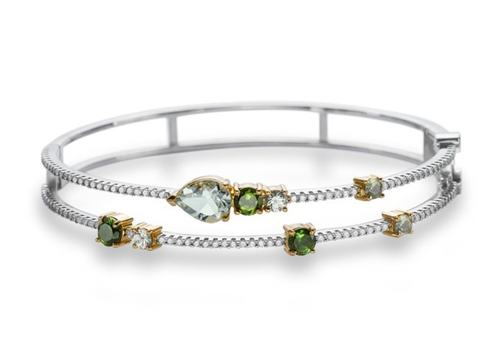 Vivara lança coleção de Natal com tema tropical