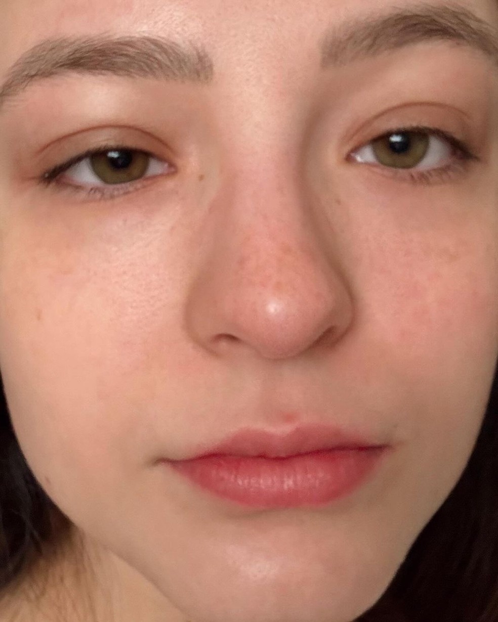 Larissa Manoela faz resumo do mês e brinca: 'Teve de tudo'