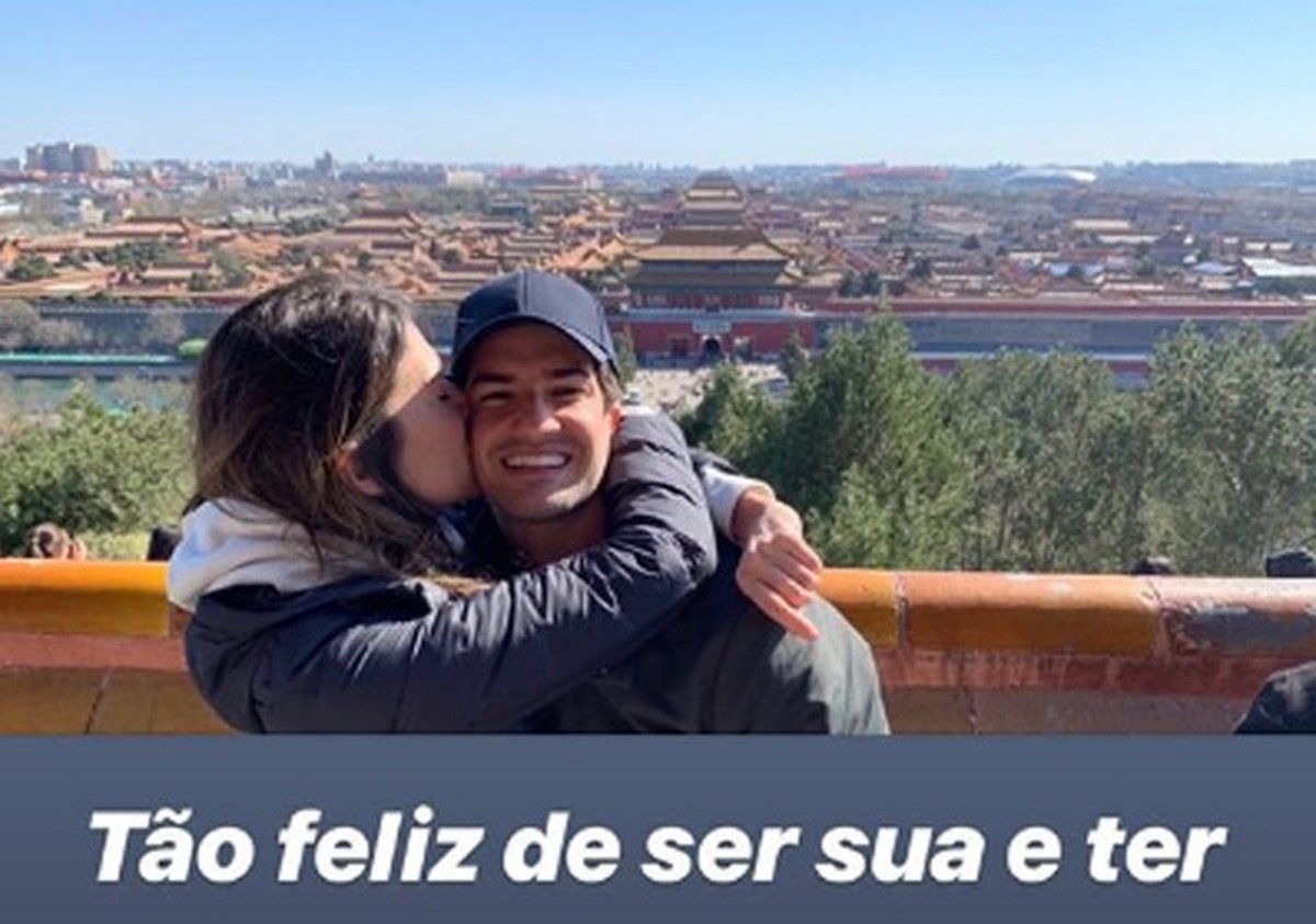 Rebeca Abravanel se declara para Alexandre Pato: 'Tão feliz de ser sua'