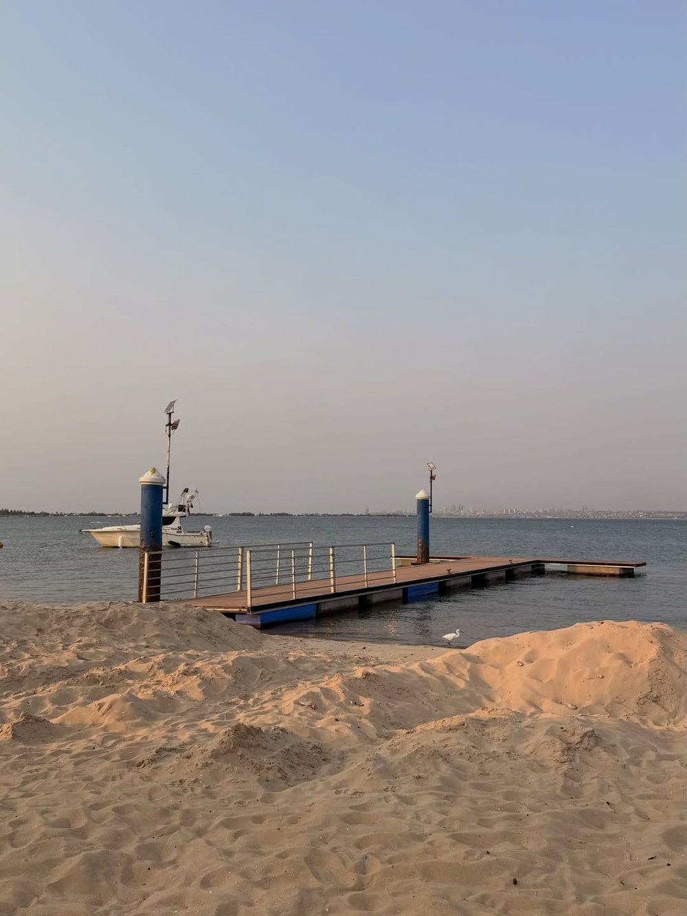 Morando na África, Kelly Key abre álbum de dia de futebol e praia em ...