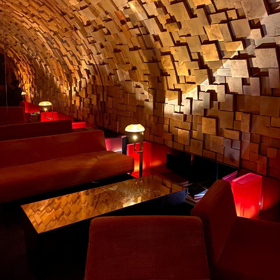 'Inventando Anna': conheça os clubes mais exclusivos do mundo