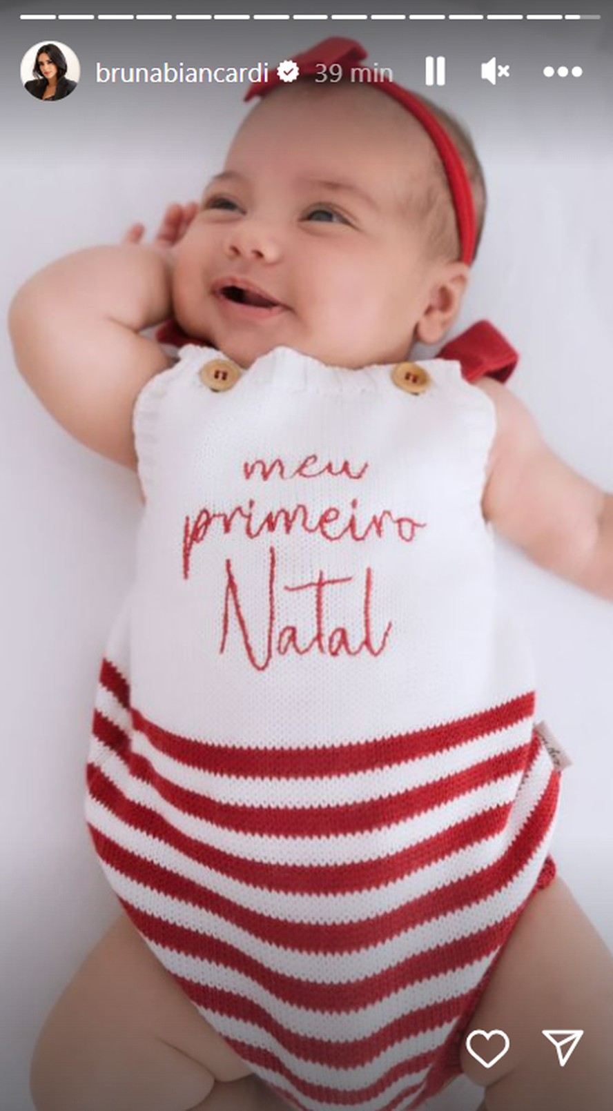 Bruna Biancardi encanta com ensaio natalino de Mavie