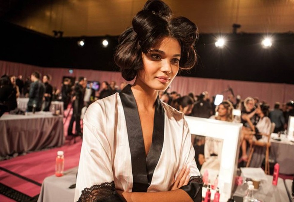 Teste de asas: angels brasileiras revelam truques antes do desfile