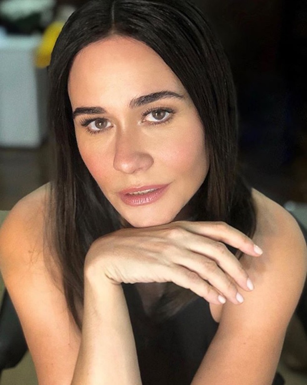 Alessandra Negrini posa linda em foto e ganha elogios de Deborah Secco ...