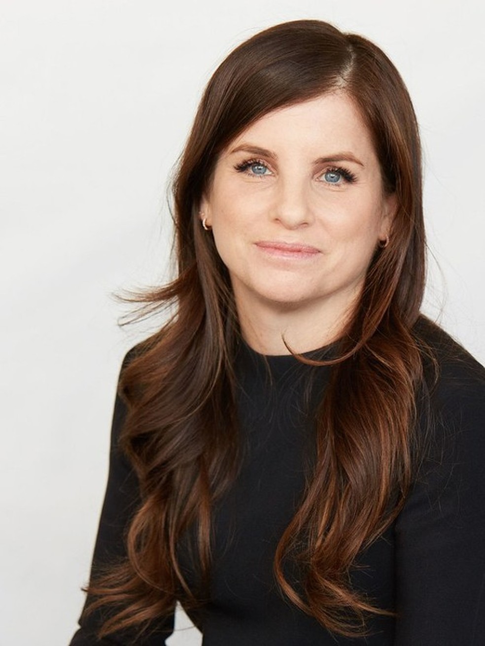 Revlon nomeia 1ª mulher como presidente em 86 anos