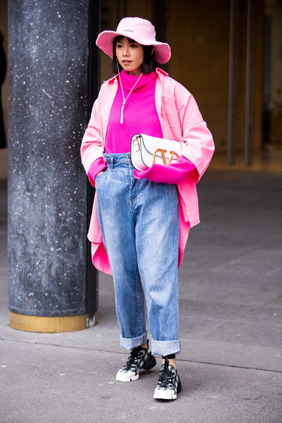 10 looks com camisa rosa para se inspirar em Gil do Vigor, do BBB21