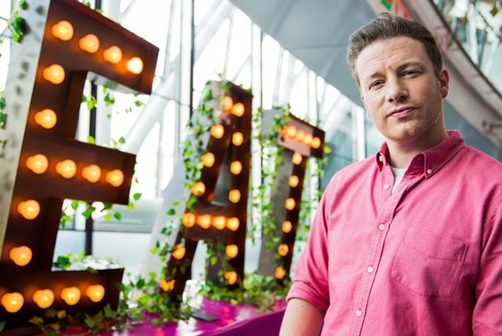 Jamie Oliver anuncia que vai trazer a 'Food Revolution' ao Brasil