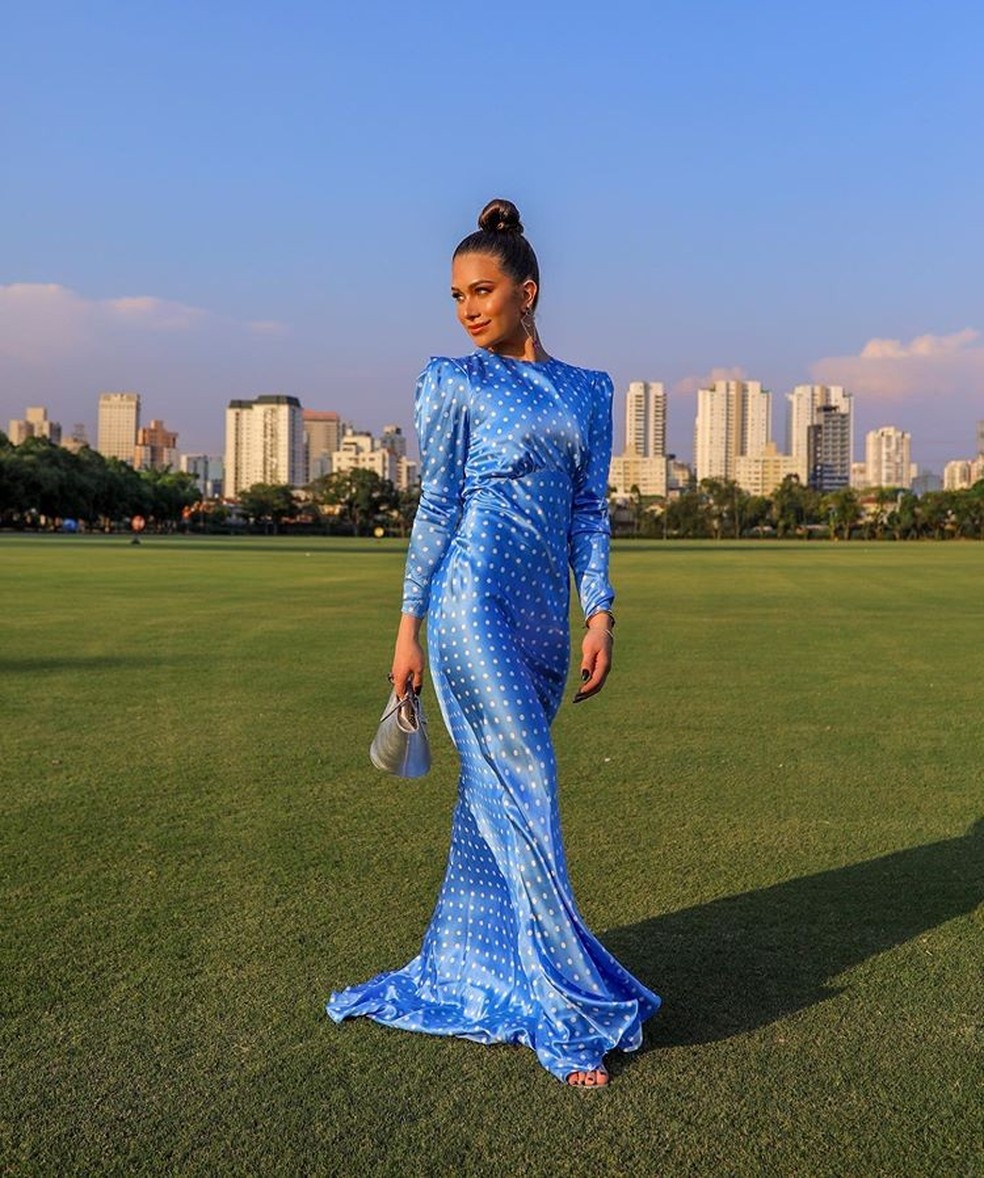 Flavia Pavanelli usa R$ 36 mil em joias em noivado de Mari Saad