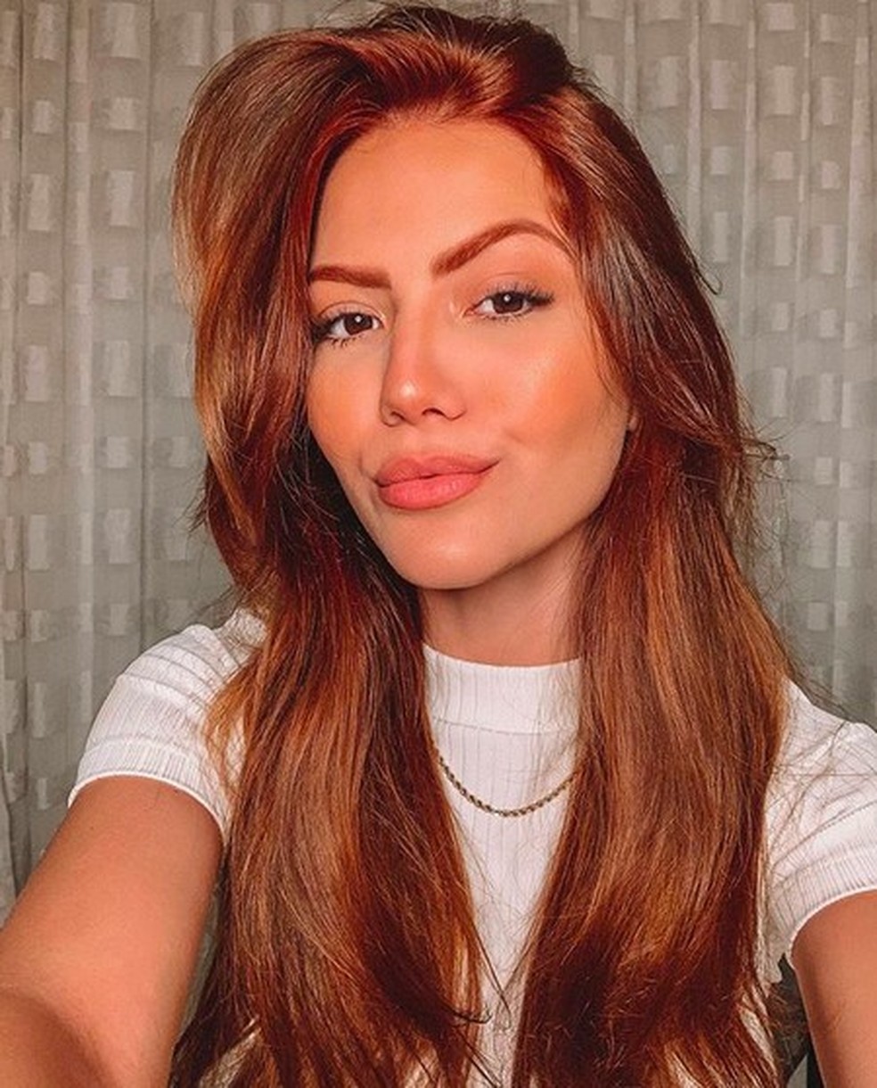 Sarah Poncio radicaliza no visual