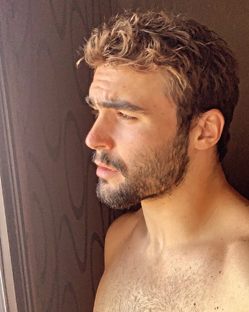 Atleta de polo aquático viraliza após entrevista com Tatá Werneck