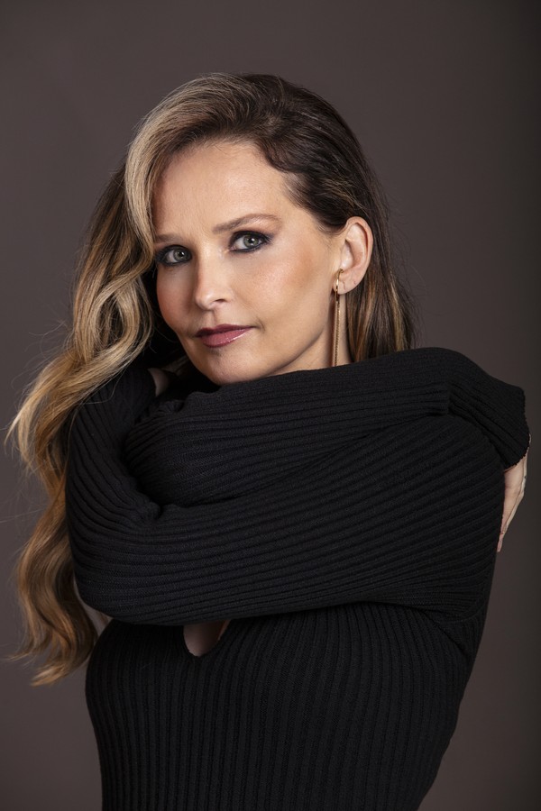 Fernanda Rodrigues fala sobre volta às novelas, analisa os 40 anos de ...
