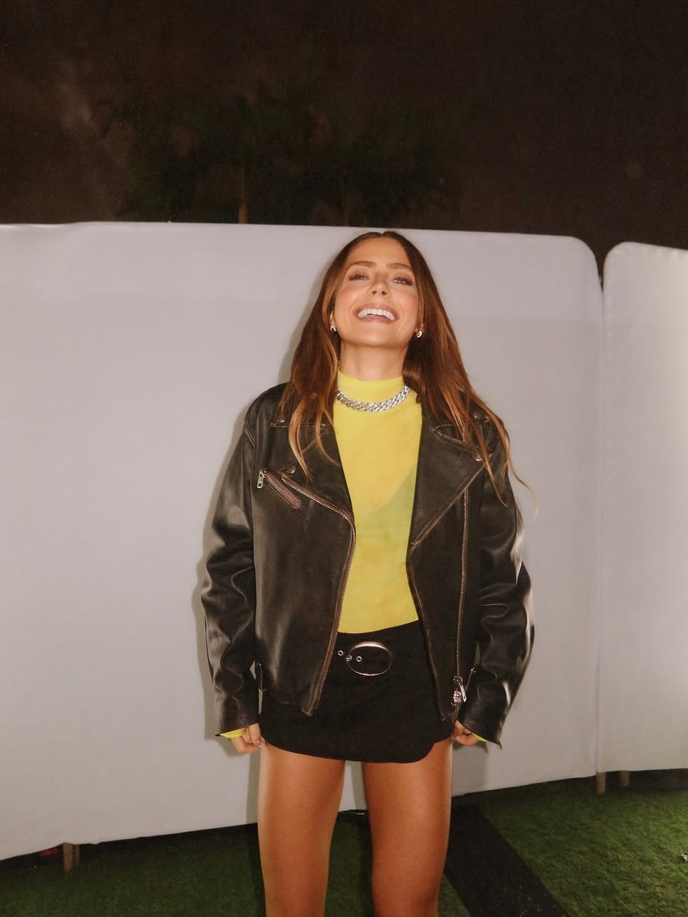 Jade Picon abre galeria e mostra detalhes dos looks no primeiro fim de ...