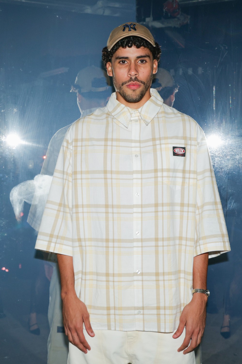 Conheça Bernie Martínez Ocasio, irmão modelo de Bad Bunny