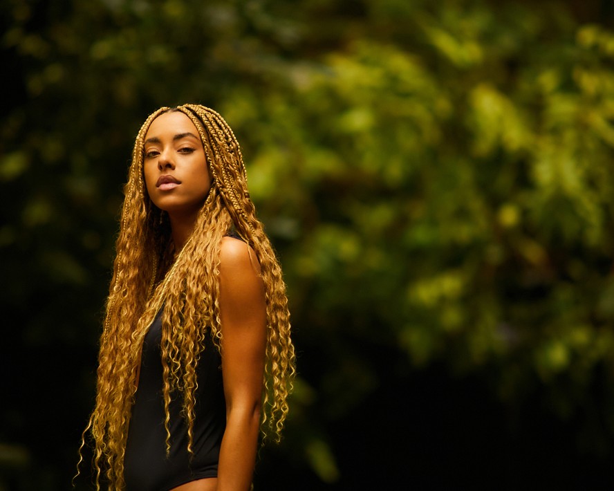 Com o fim da gravação de Todas as Flores, Yara Charry se despede do ...