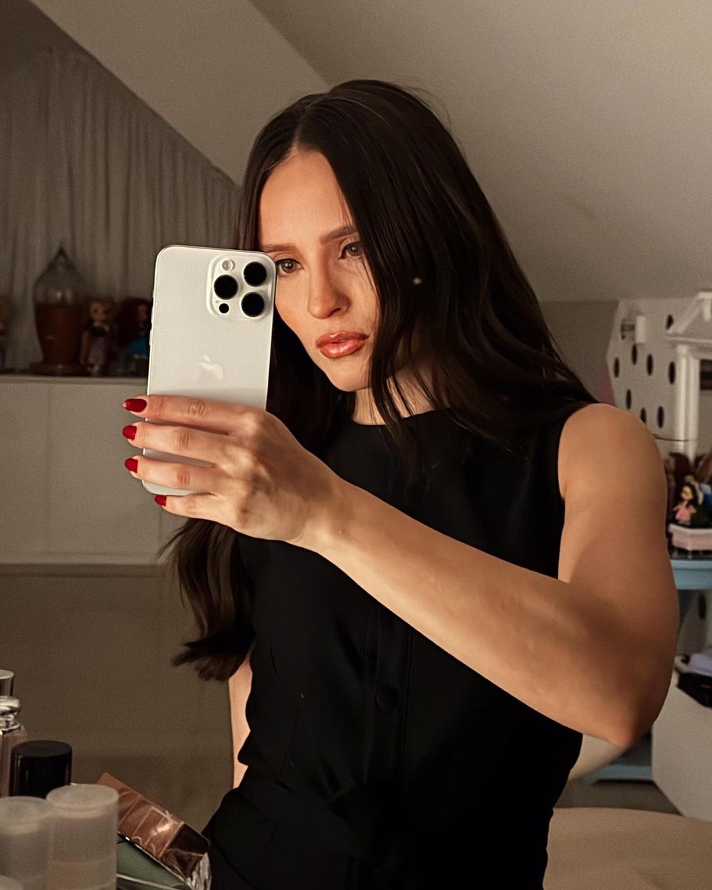 Larissa Manoela faz resumo do mês e brinca: 'Teve de tudo'