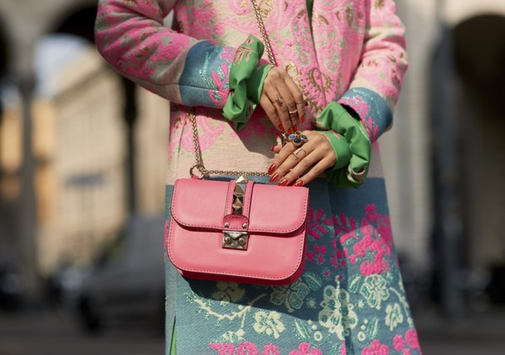 O rosa chiclete é a cor mais quente para o inverno 2018; inspire-se!