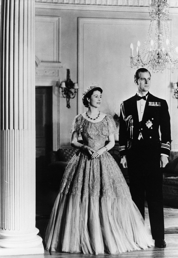 31 fotos raras de Rainha Elizabeth que mostram sua trajetória de vida