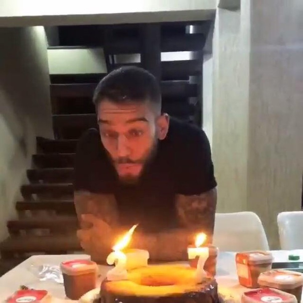Lucas Lucco ganha festa de aniversário fitness