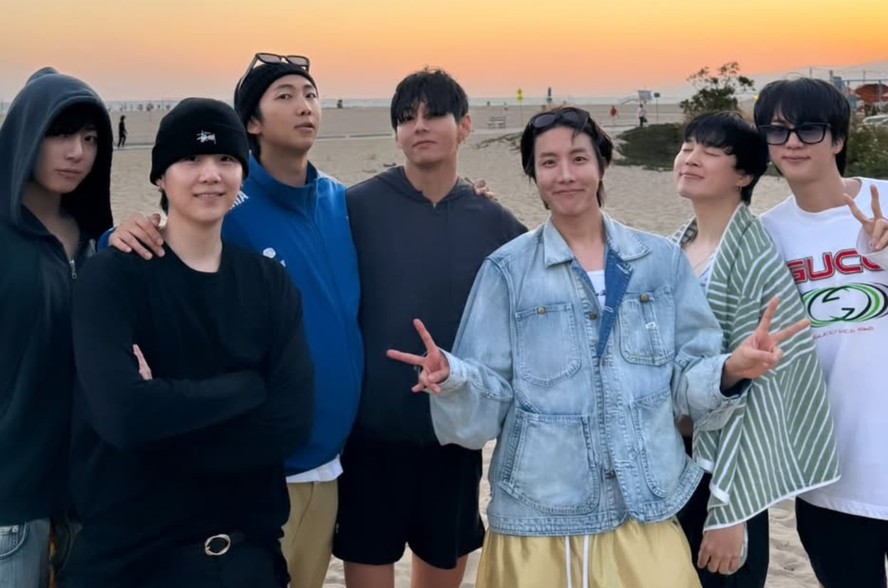 Após hiato, BTS retorna oficialmente com novo álbum e turnê no Brasil