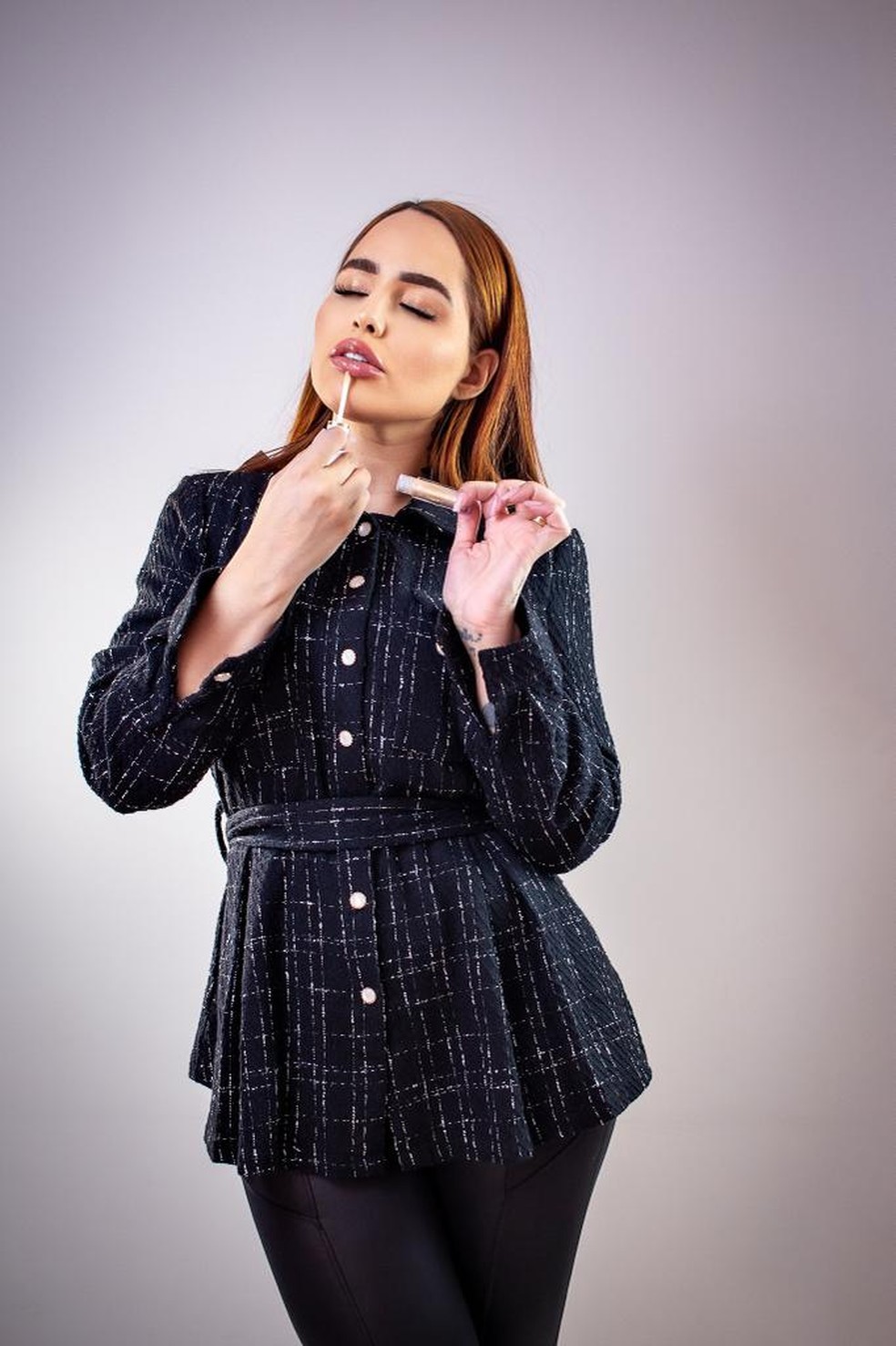 Com 20 anos de carreira, Perlla anuncia volta pontual à música e ...