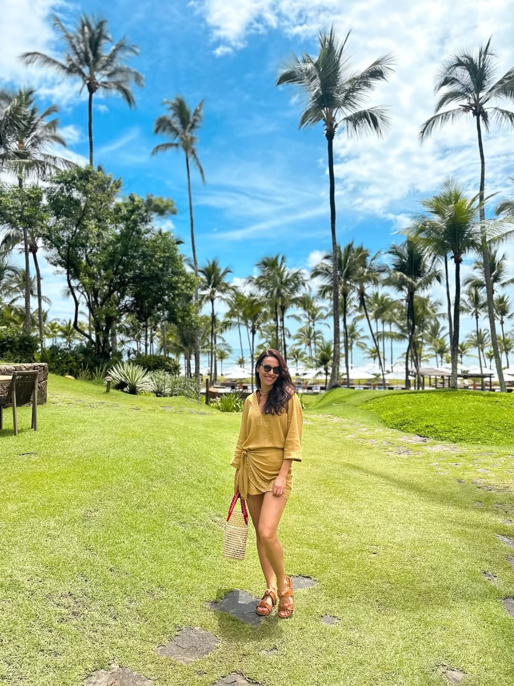 Mel Fronckowiak mostra comemoração do aniversário de 38 anos em família