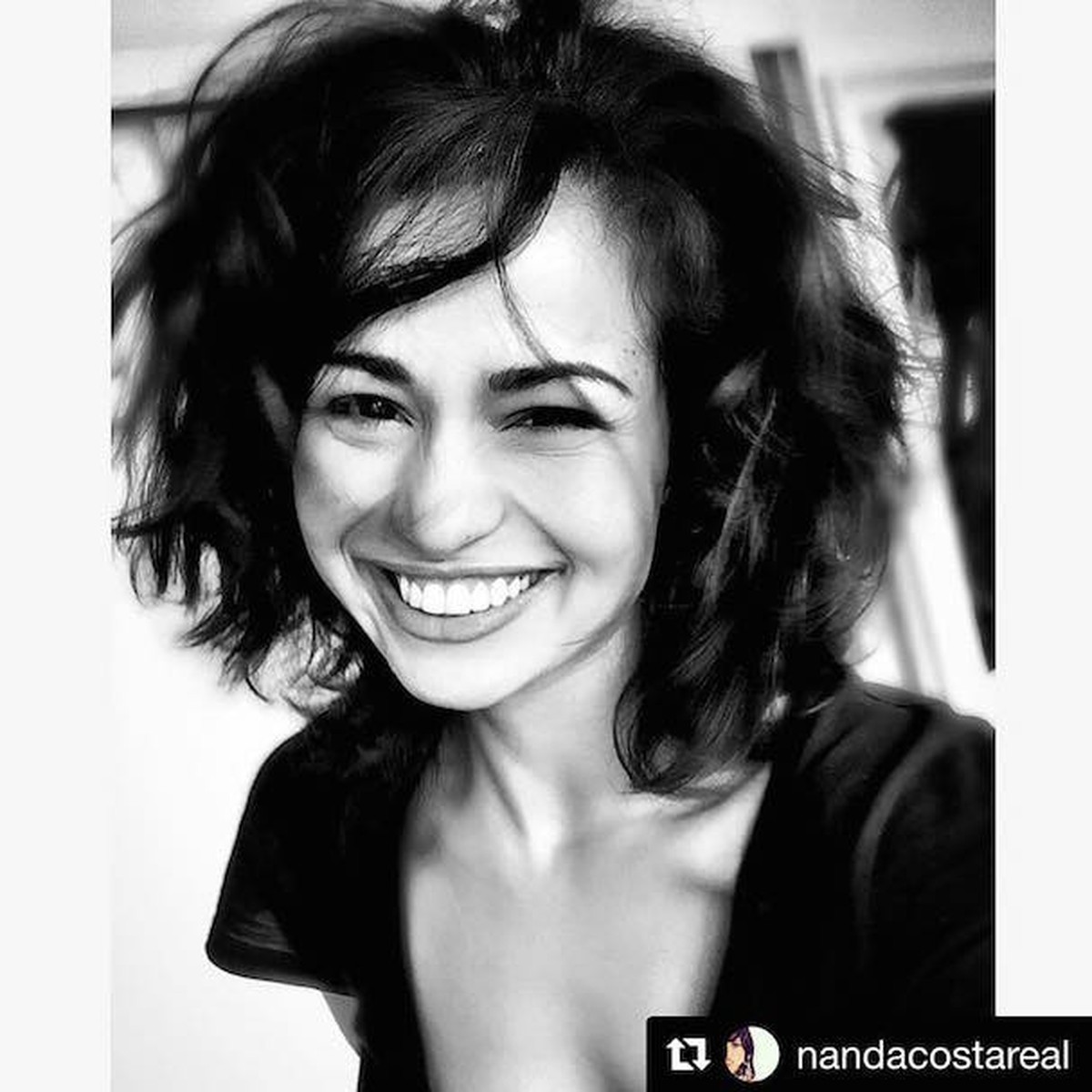 Nanda Costa faz aniversário e chega aos 30