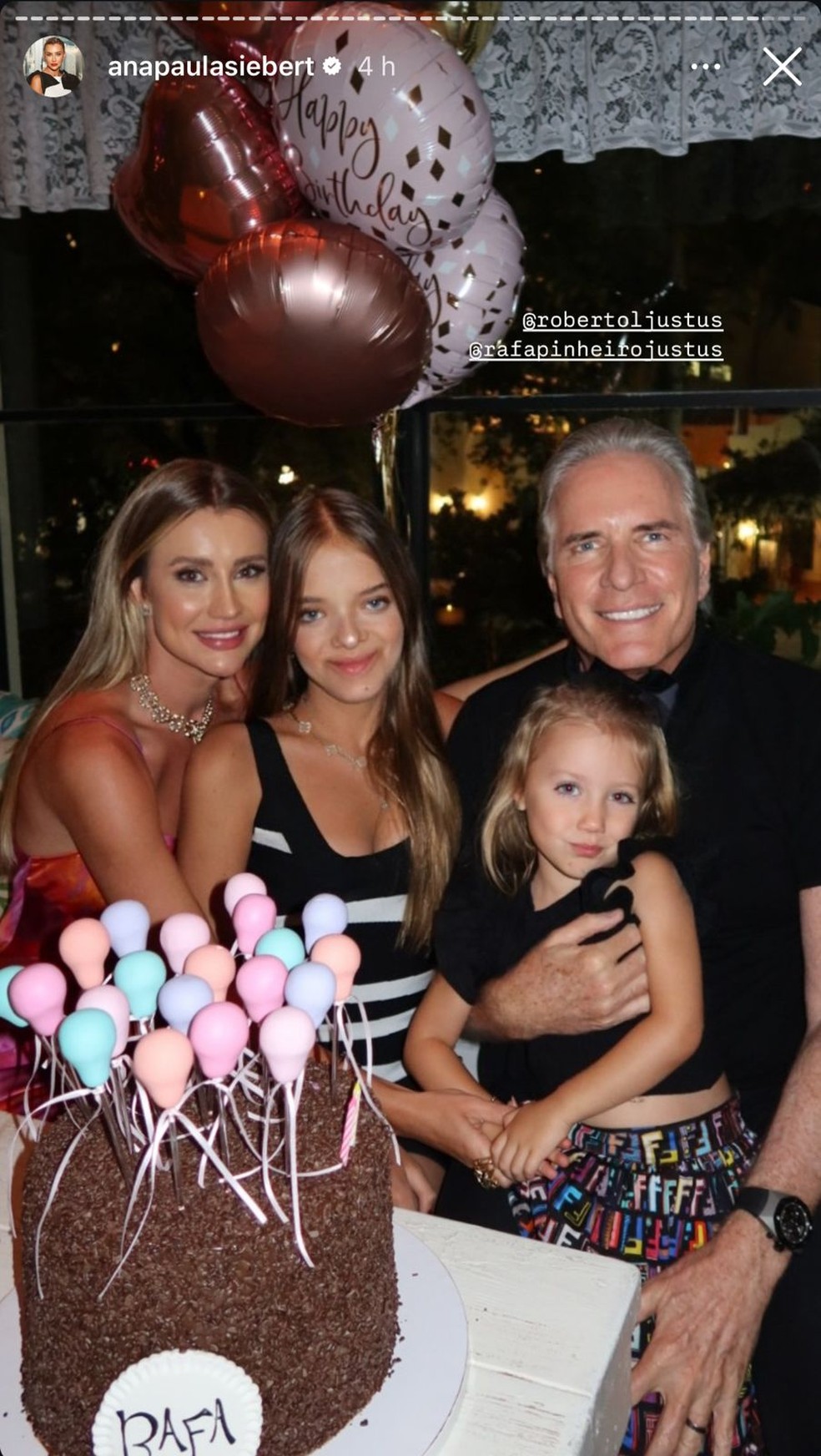 Rafaella Justus comemora 15 anos em Mimami com Ana Paula e Roberto Justus