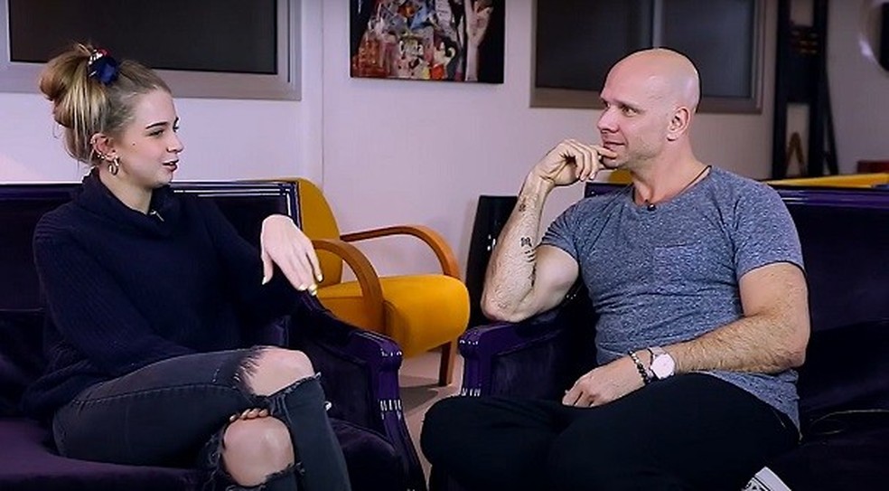 Em entrevista com o pai, Isa Scherer fala da carreira na natação