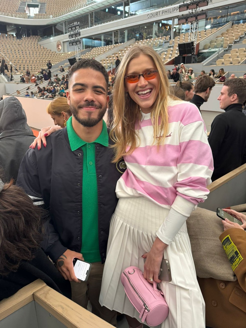 Celina Locks e Ronald, filho de Ronaldo, concentram flashes no desfile ...