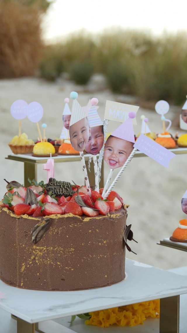 Carinhoso! Neymar posta foto de Bruna Biancardi dormindo de mãos dadas