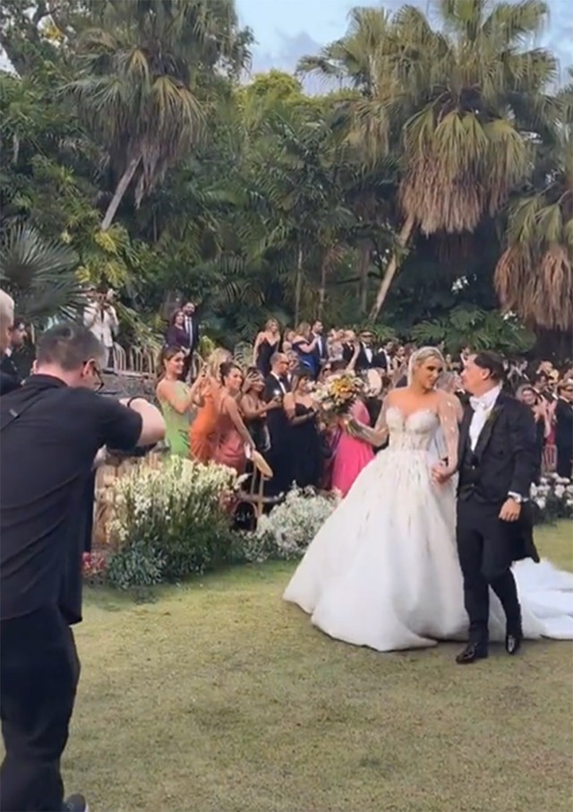 Casamento de Lele Pons e Guaynaa reúne Anitta, Gkay e Paris Hilton em Miami