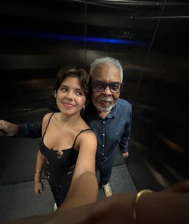 Aos 16 anos, Flor Gil divide detalhes do primeiro álbum: 'Fazer algo ...