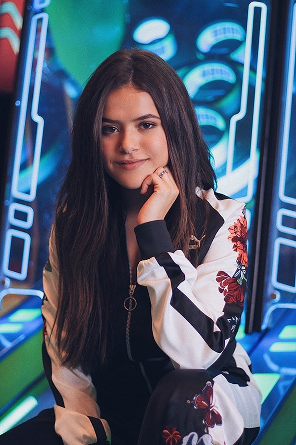 Aos 16, Maisa fala sobre trabalho, vida pessoal e amigas artistas