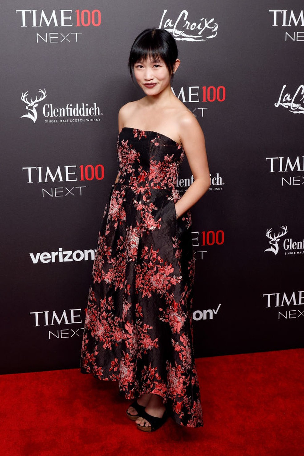 Ombro e colo à mostra entregam dose de sofisticação nos looks da semana