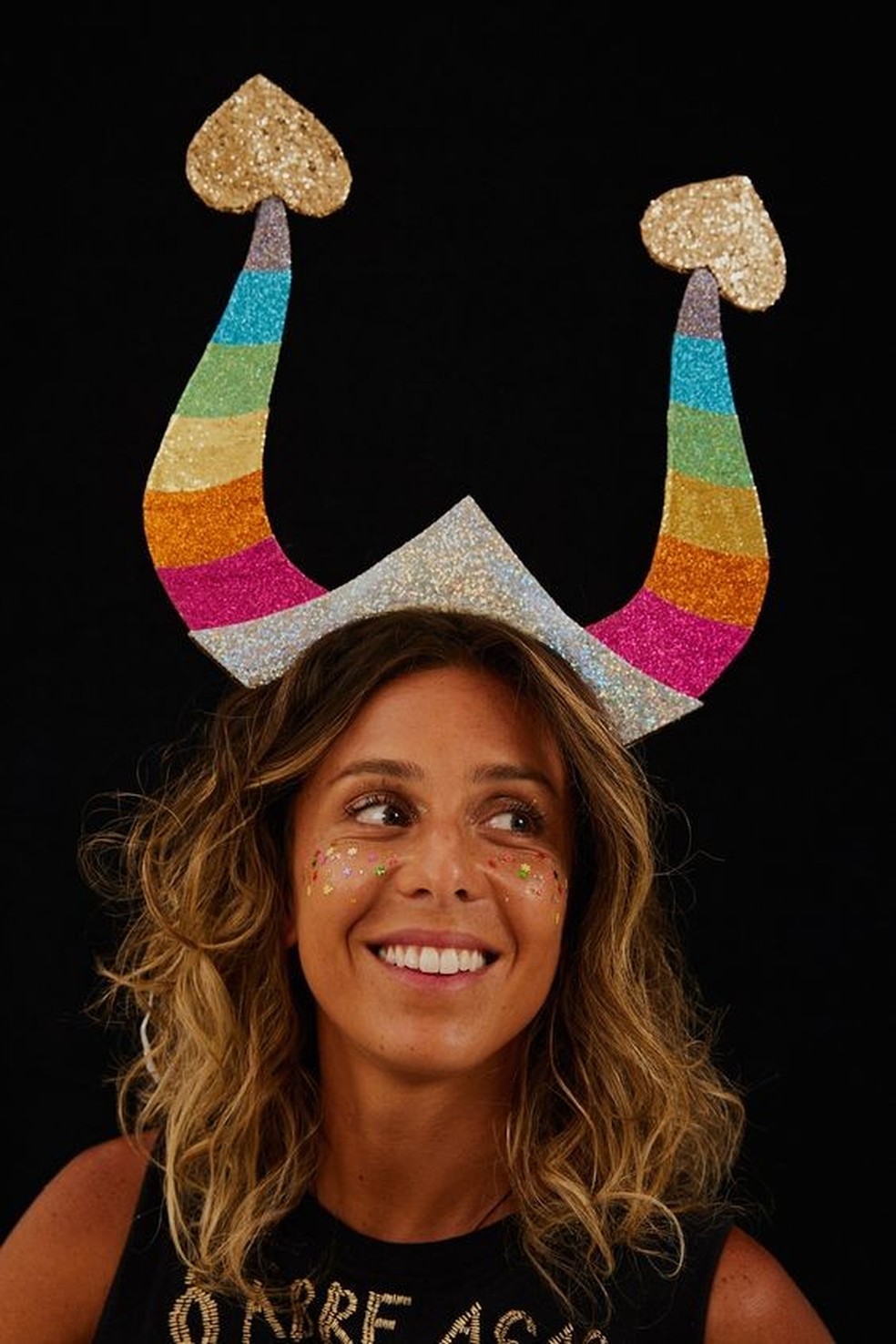Tiaras de Carnaval: 20 versões divertidas do acessório para a sua fantasia