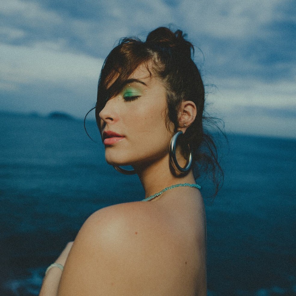 Maria Maud detalha relação com a música e fala sobre estreia como atriz ...