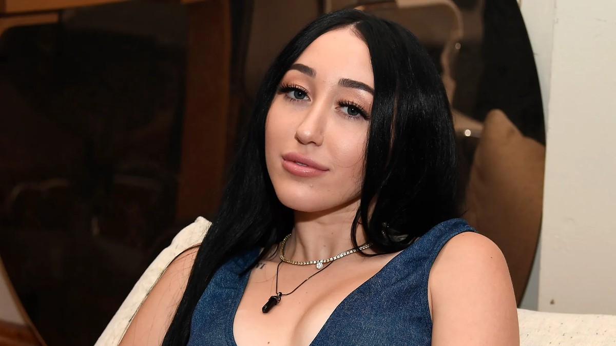 Quem é Noah Cyrus? Artista fará primeiro show no Brasil no C6 Fest