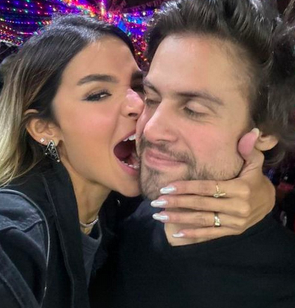 Kerline rebate seguidor que perguntou se ela estaria sendo bancada pelo ...