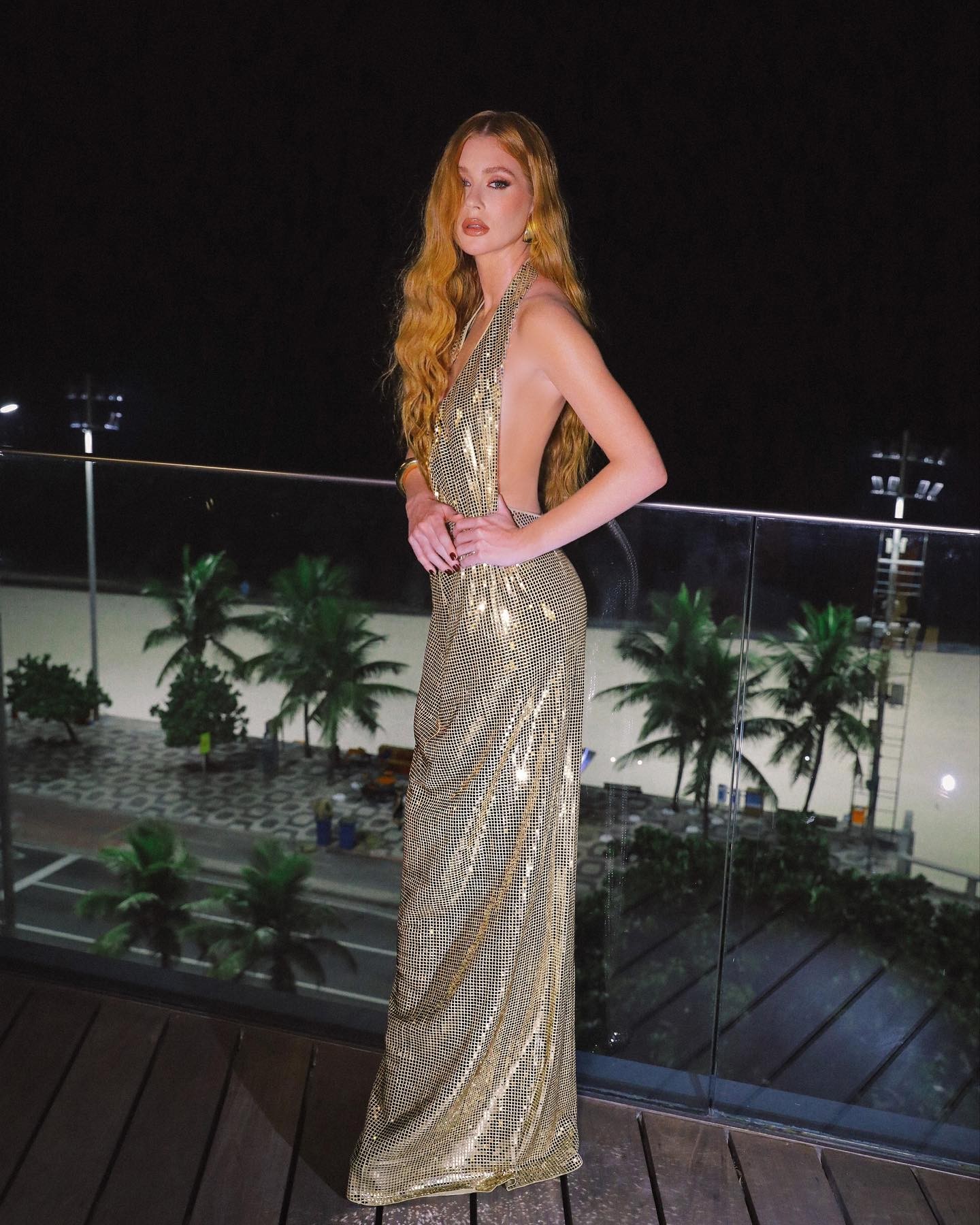 Marina Ruy Barbosa surge com look verde brilhante e ganha chuva de elogios