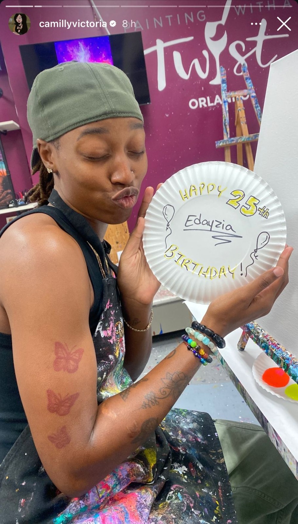 Camilly Victória celebra 25 anos da namorada e se declara: 'Amor da minha vida'