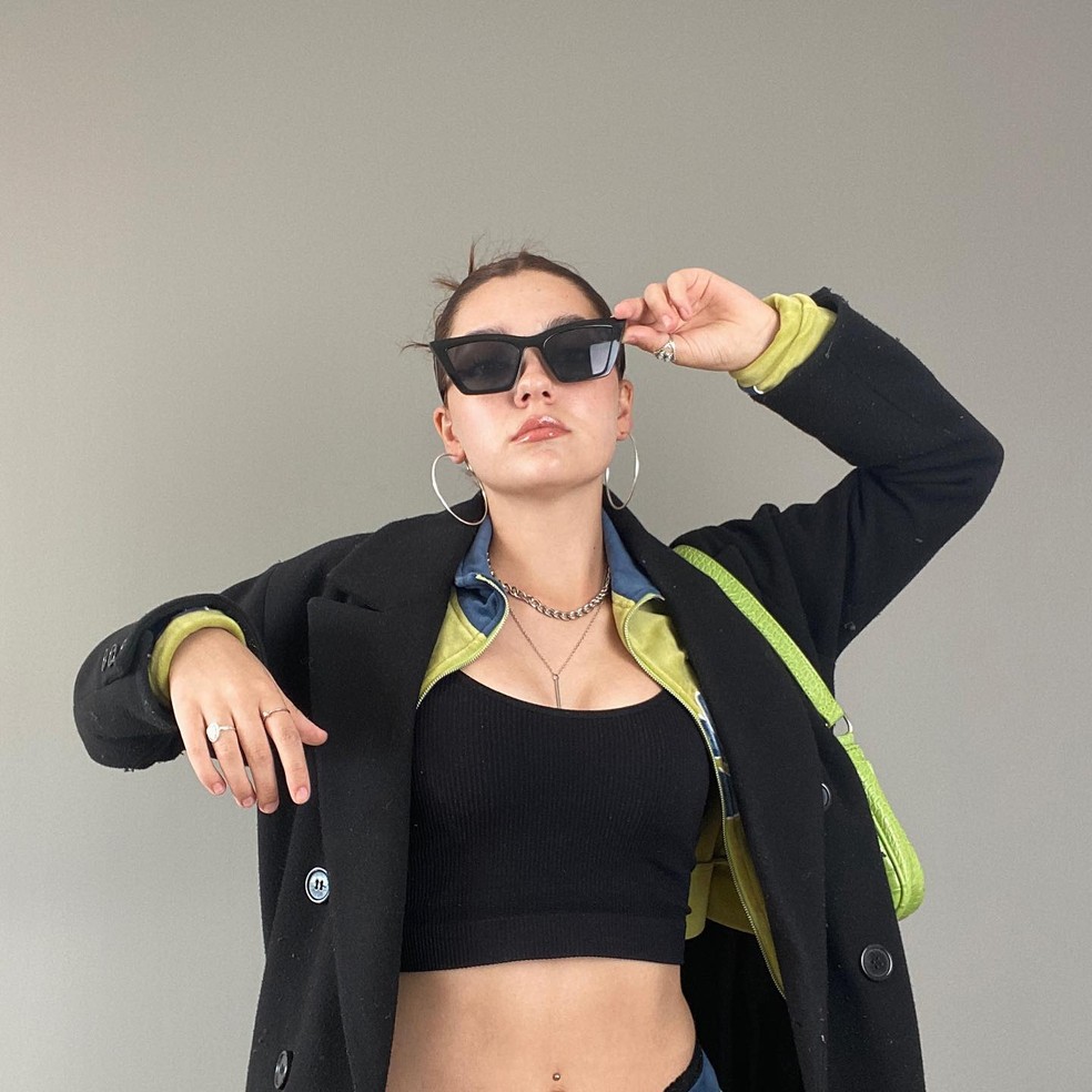 Quem é Emily Carey? Tudo sobre a carreira e o estilo da estrela de ...