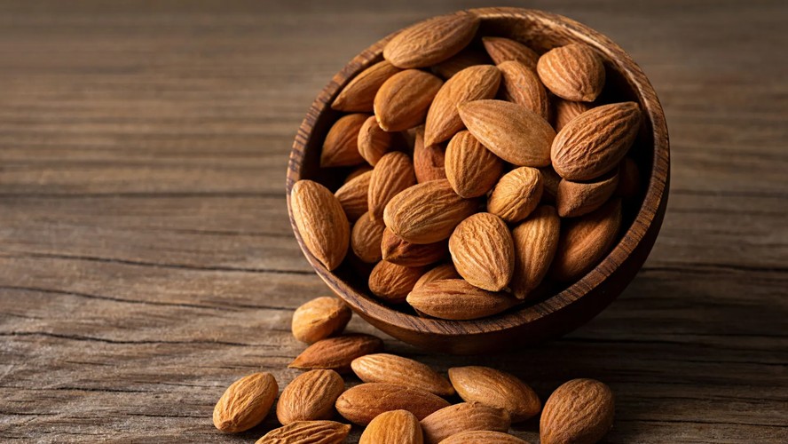 Benefícios de comer amêndoas todos os dias
