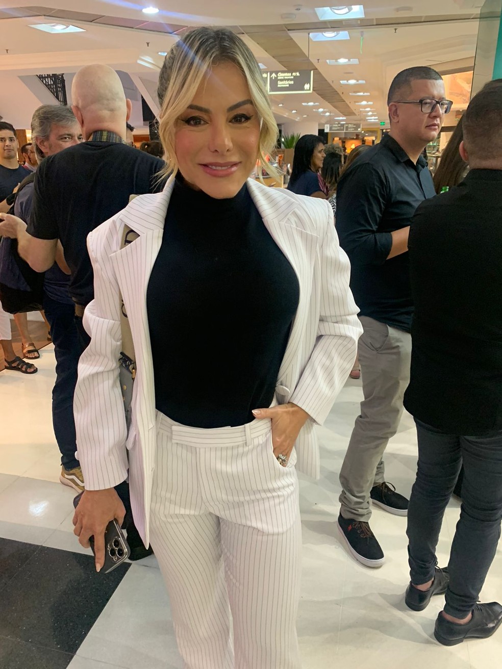 Poliana Rocha revela sonho que deseja realizar com Leonardo