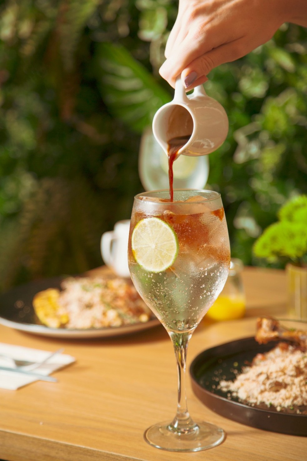 Dia Mundial do Café: 8 receitas de drinks para fazer com a bebida