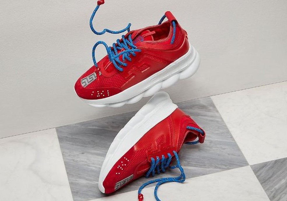Versace lança sneaker colorido e ele será o seu próximo tênis lancha