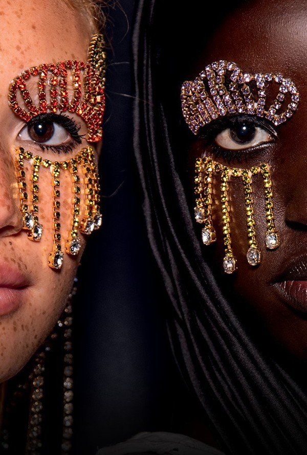 Strass: como usar as pedrinhas na maquiagem e nos cabelos