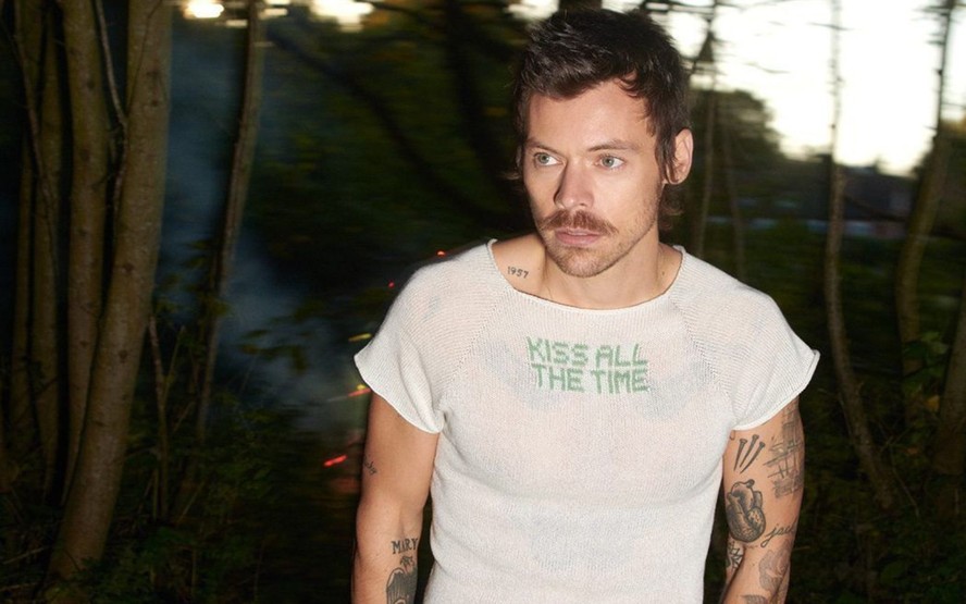 A moda disco voltou: novo álbum de Harry Styles dita tendência ...