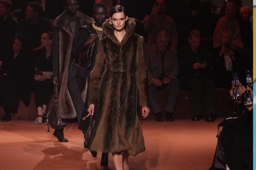 MFW: Fendi celebra 100 anos com passarela recheada de top models