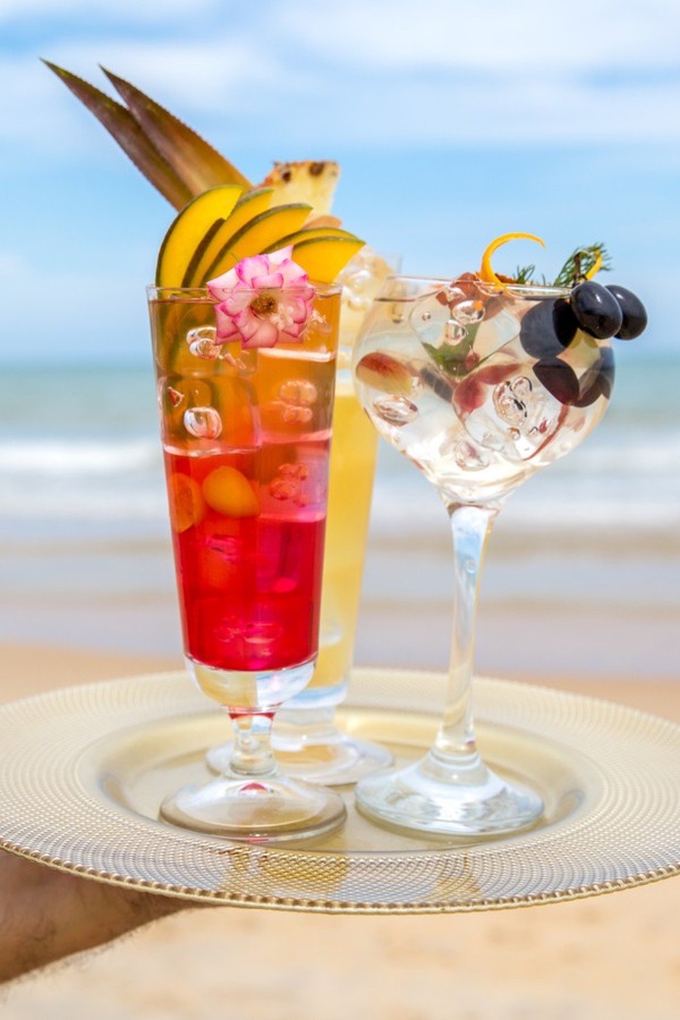 Aprenda cinco receitas de drinks para fazer no fim de semana